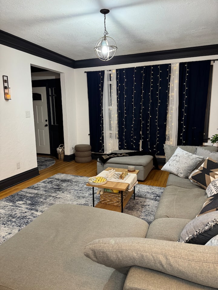 Two Rooms In North Chicago - North Chicago, IL