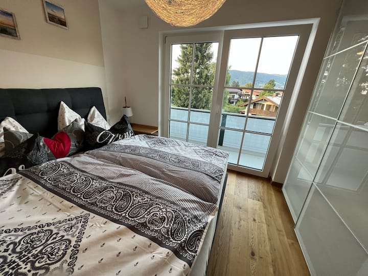 Helle, Schöne 3-zimmer Wohnung In Bad Wiessee - Sonnenbichl