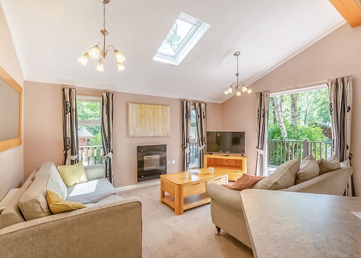 Superior 3, Slps 4, Parking, Decking, Lake View - West Lulworth