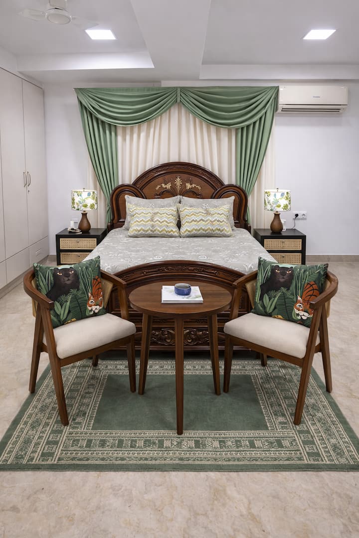 Serene South Delhi Studio | Ac & Backup | 0 Stairs - New Delhi