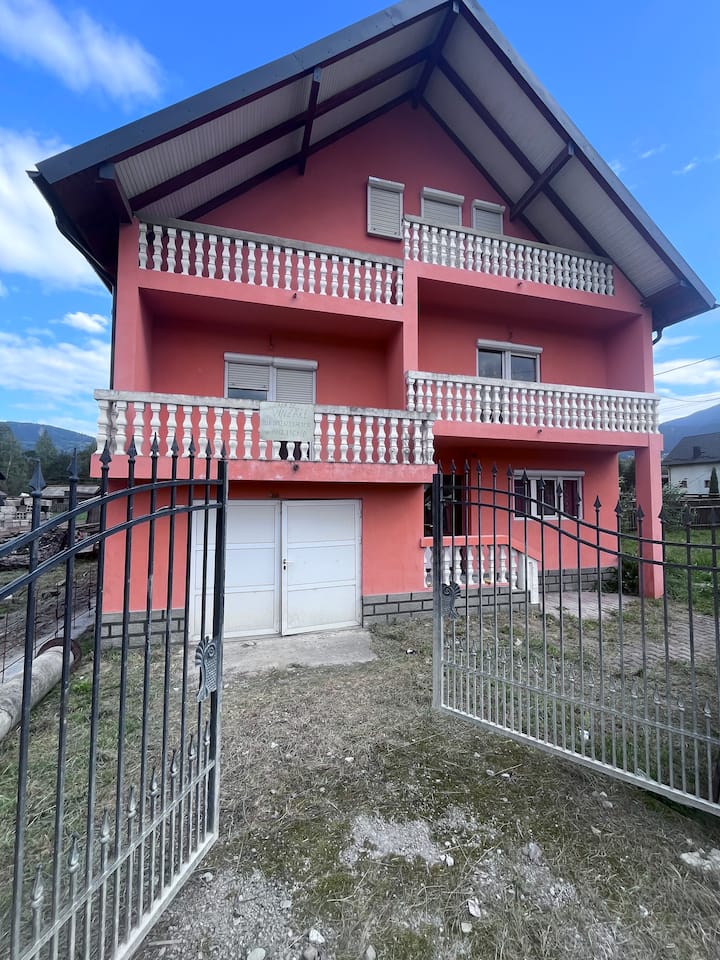 Casă Spațioasă Ideală Pentru Familii Sau Grupuri - Borșa