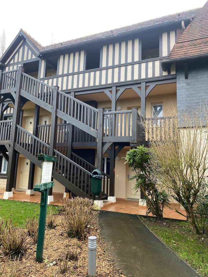 Appartement Avec Vue Sur Le Golf De Deauville - Deauville