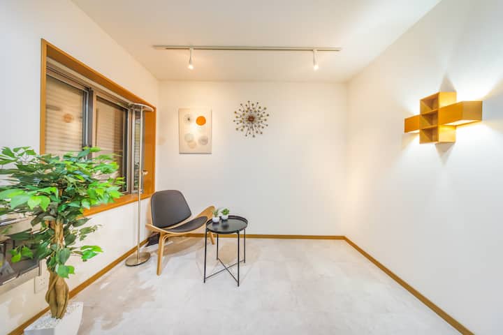 【羽田空港アクセス良好】駅徒歩7分｜75㎡広々貸切｜最大8名｜友人・家族・団体向け｜長期滞在ok - Yokohama