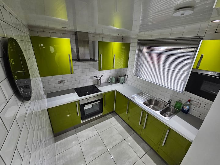 Cosy Oakbank Apartment Close To Wishaw Hospital - Motherwell