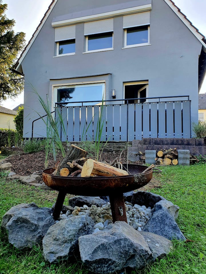 Nur Handwerker Und Firmen. Langzeit - Ab 2 Wochen. - Rheinbach
