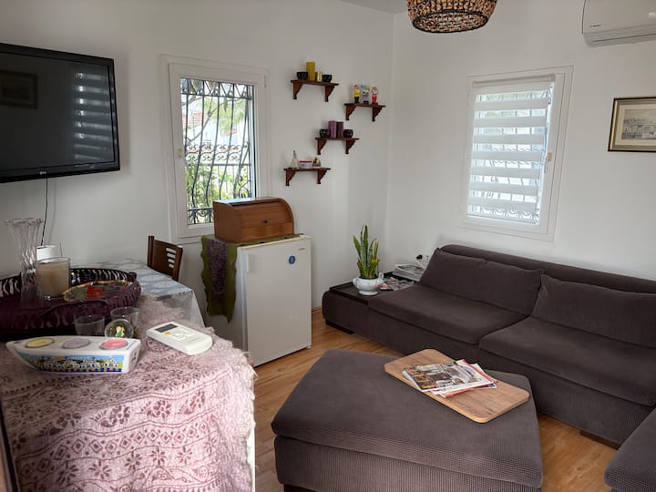 Central & Comfy 1+1 With Courtyard - Bodrum