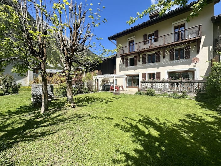Logement Spacieux Rez-de-jardin, Maison De Village - Pralognan-la-Vanoise