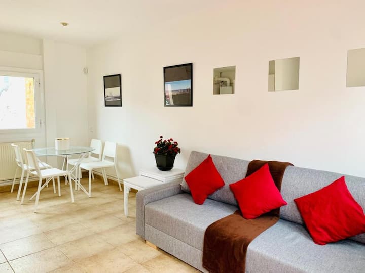 Simple 2bd Apt W/terrace In Barcelona - Sant Cugat del Vallès