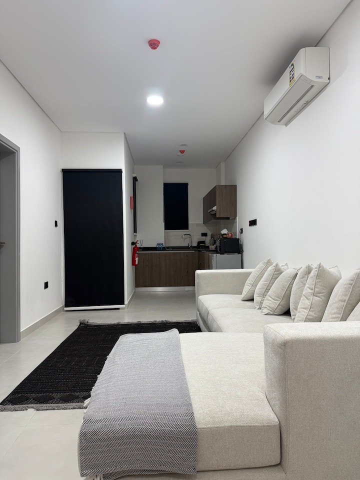 Cozy Privat Flat In Azaibah - Mascate