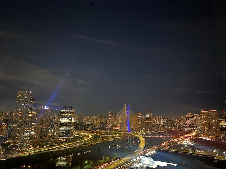 Studio Vista Deslumbrante Ponte Estaiada - Morumbi - São Paulo