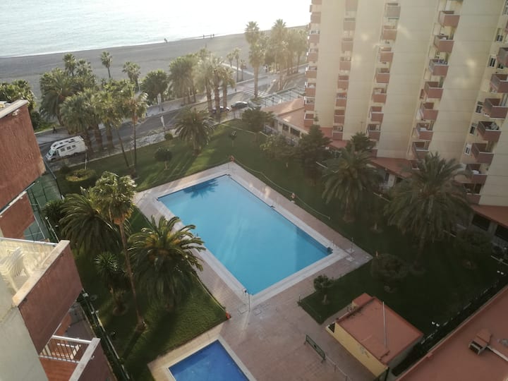 Las Gondolas, Sunny Apartment With Views - Almuñécar