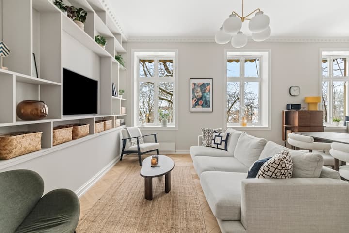 Stylish & Newly Renovated 2br Apt Near Solli Plass - Oslo