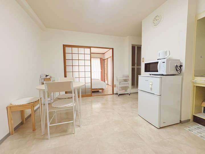 5-min Walk To Tsuruhashi Sta.|korea Town|namba&usj - Japan