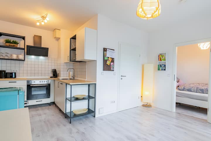 Modernes Apartment Mit Parkplatz  Ideal Für Trips - 馬德堡