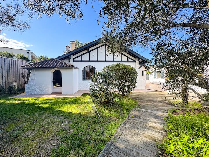 Maison Style Basque à 8 Minutes à Pied De L'océan - Lacanau Océan