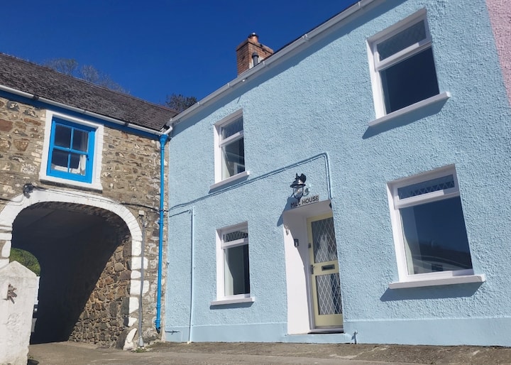 Restored Mill-only Steps To Harbour & Coastal Path - Fishguard