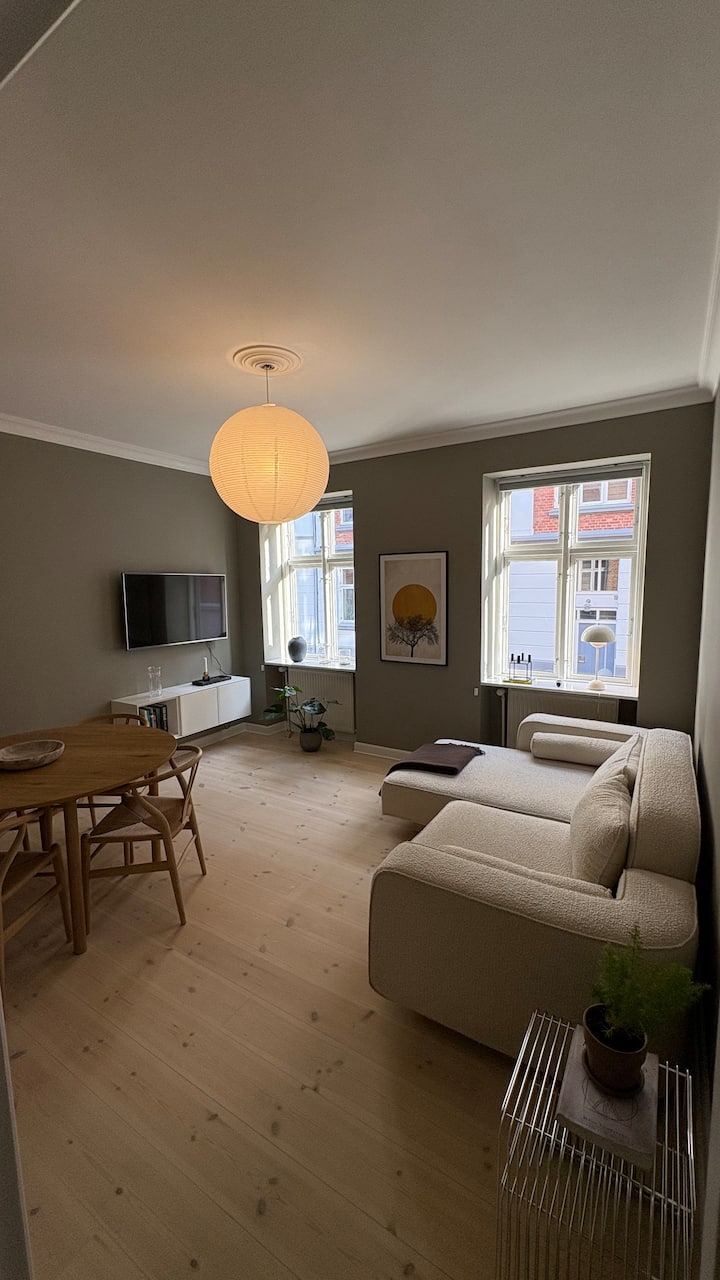 Bo Midt I Aarhus – Hyggelig Og Moderne Lejlighed - Aarhus