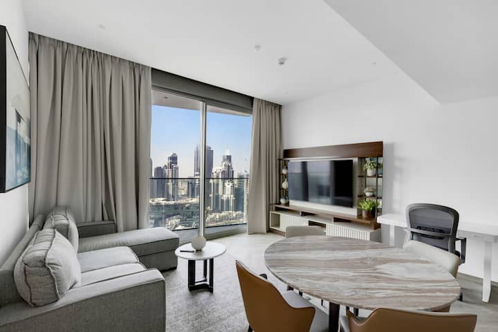 Stylish 1br High Floor Apartment, Gym& Pool Access - Dubai