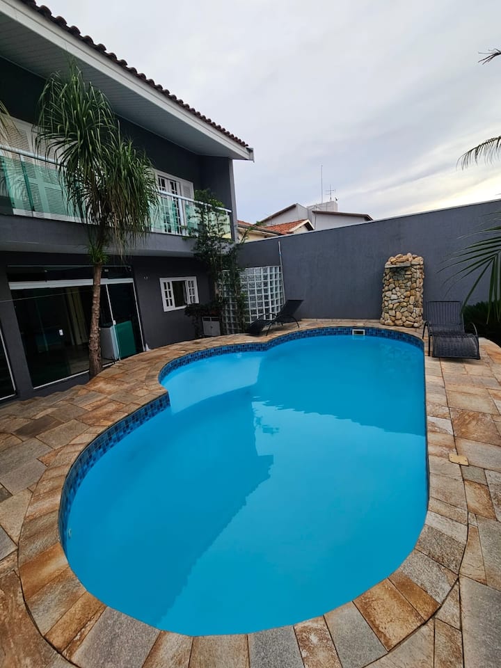 Casa De Luxo - Alto Padrão Localizada Em Americana - 亞美利加納