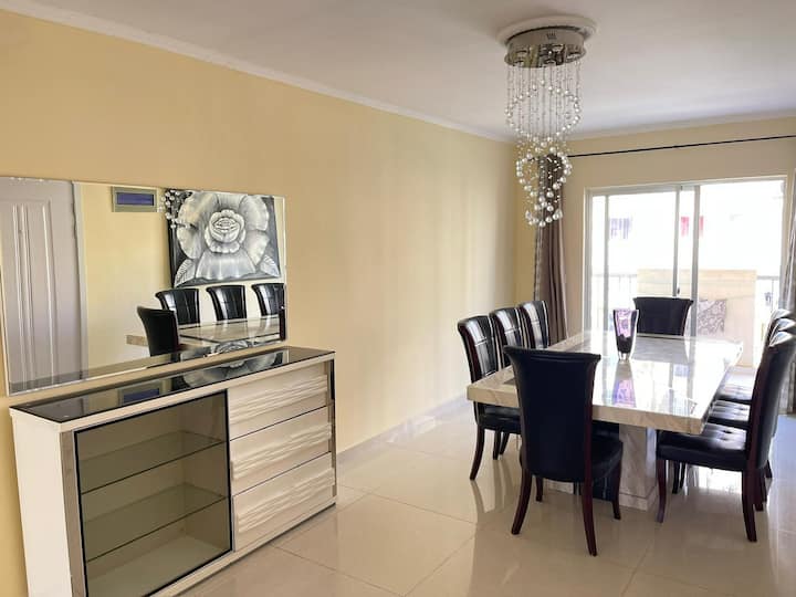 Espaçosot5 Ideal Para Grupos Ou Famílias Em Luanda - Angola