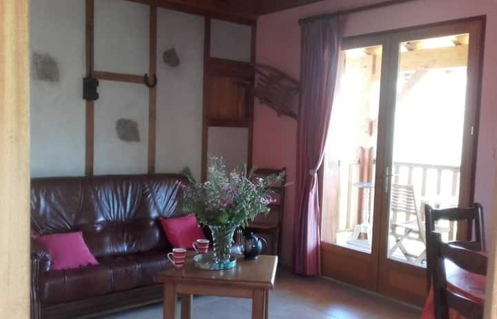 Gite Dans Un Charmant Village De Moyenne Montagne - Tarascon-sur-Ariège