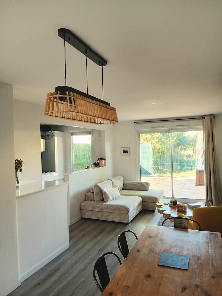 Charmante Maison Familiale, Terrasse, Piscine-6/8p - Montpellier