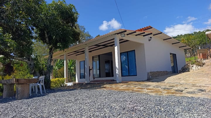 Ubicada En Barbosa Santander- Correg-cite - Barbosa