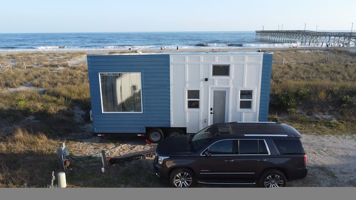 Oceanfront Tiny Retreat On Wheels - Holden Beach, NC
