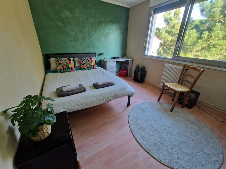 Chambre Cosy Proche Lyon + Parking Gratuit - Miribel