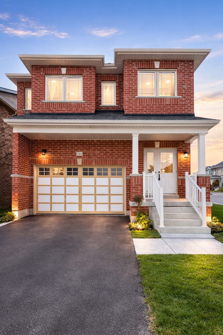 Luxury 4br Niagara Retreat | 2 Ensuites | Jacuzzi - St. Catharines