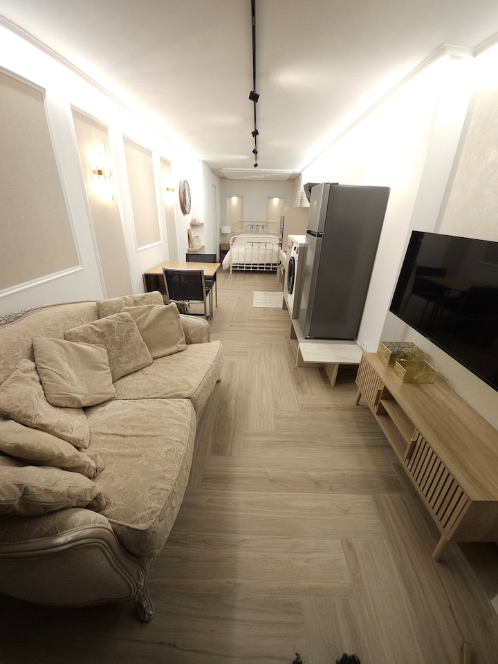 Dormez Sous Les éToiles - Studio Cosy & éLégant - Villeurbanne