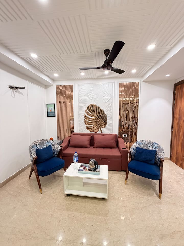 Homlee-gold Star 3bhk-lift-parking-vasant Kunj - New Delhi Indira Gandhi Airport (DEL)