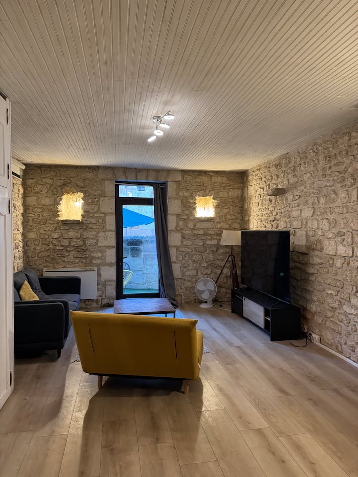 Maison De Ville Proche Fleuve Et éCole - Angoulême