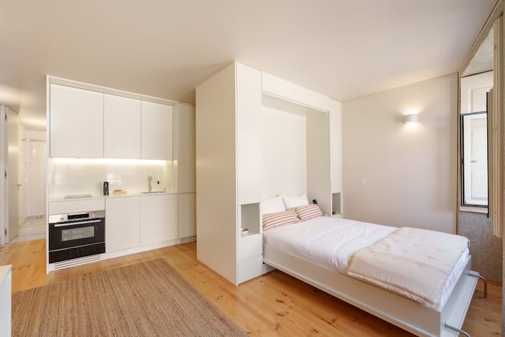 R34 - White - Rio Tinto