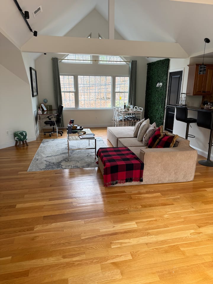 Westwood Airbnb - Norwood, MA