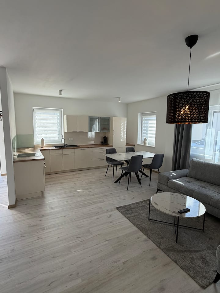 Moderne 2 Zimmer Wohnung - Kehl