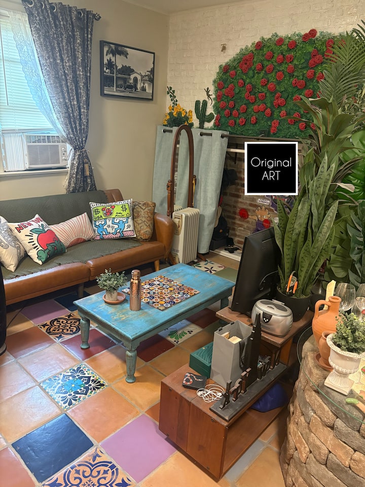 Spanish-style Casita & Art Gallery 15 Min From Nyc - Manhattan, NY