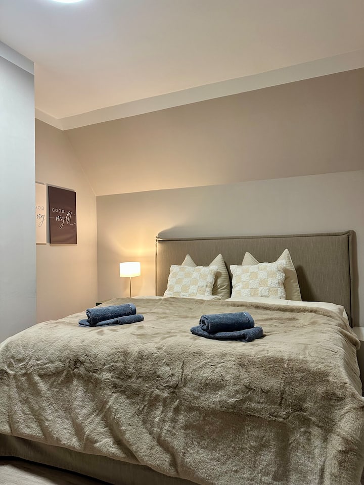 Haus Mit Terrasse Am Wasser | 8 Gäste | Parkplatz - Magdeburg