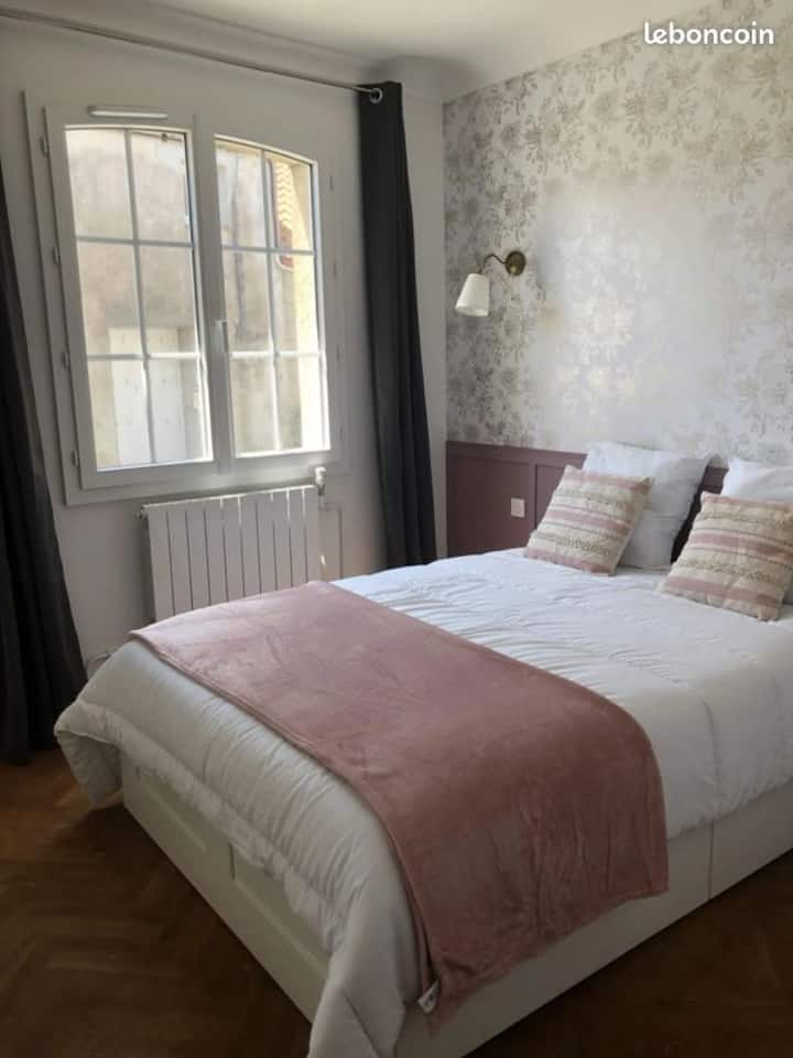 Chambre Confortable Dans Grande Colocation Séniors - Bourgneuf-en-Retz