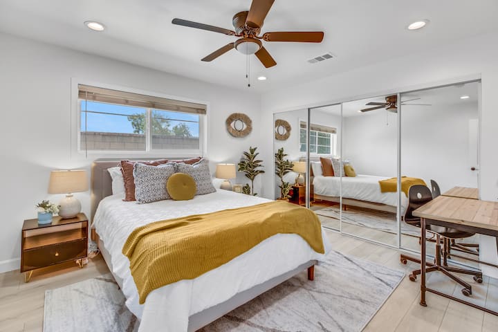 Enchanting Pool Home Close To Ontario Airport - Upland, CA