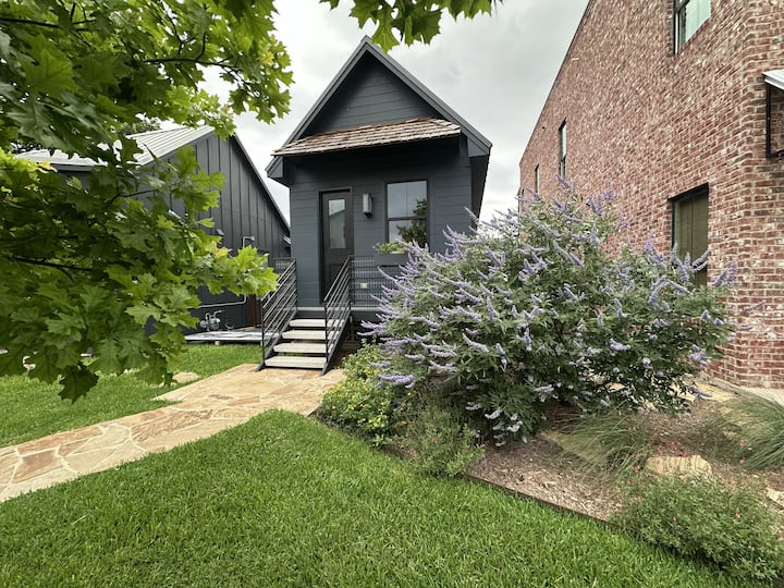 The Dogtrot Hotel Unit B - Waco, TX