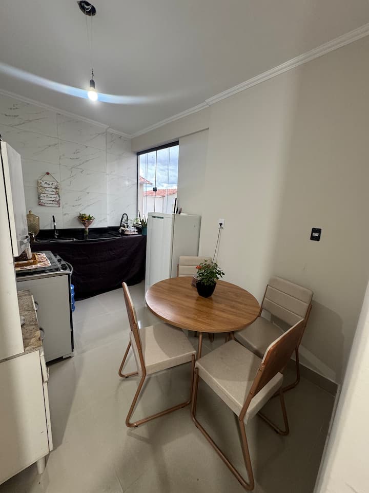 Casa Com óTima Localização, Em Lugar Tranquilo - Diamantina