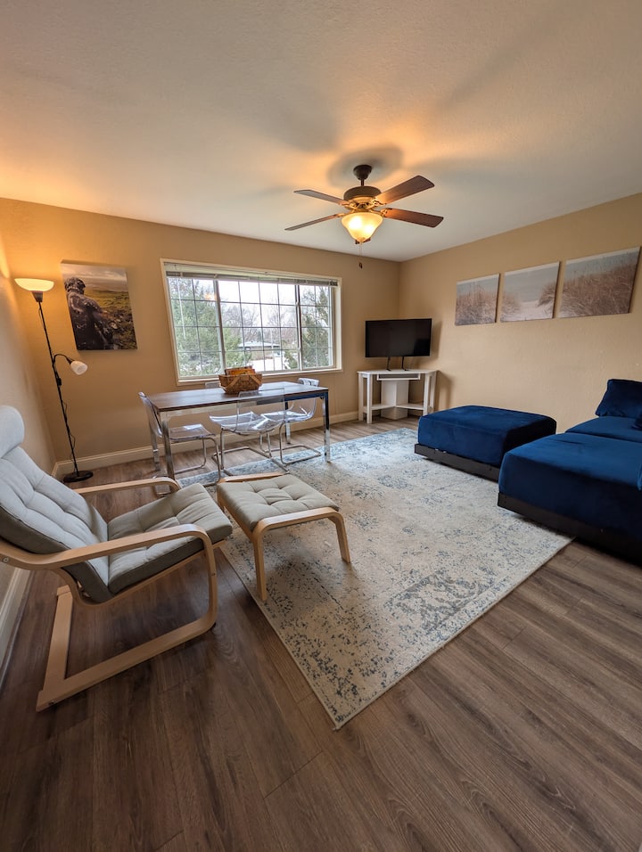 1-bedroom Condo University Heights - Iowa City, IA