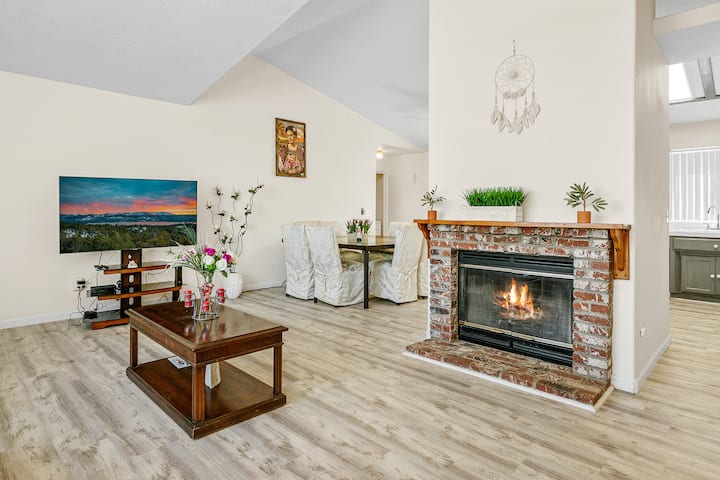 Maravilla In The Desert Sky - Apple Valley, CA