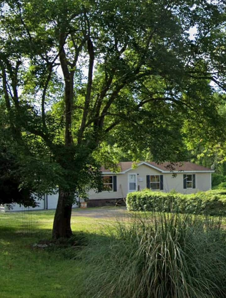 Hunters Hideaway - Lake Moultrie, SC