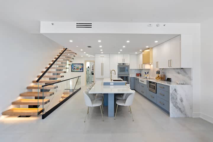 4br/4br Atlantic Ave Luxury Townhome + Golf Cart - Delray Beach, FL