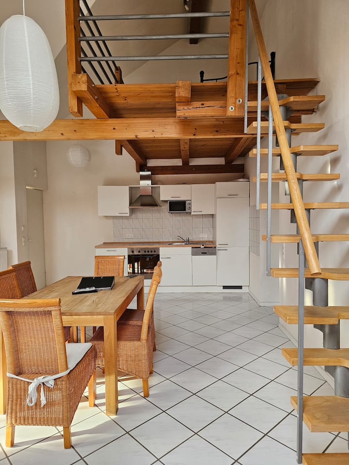 Charmante 2.5 Zimmer Wohnung In Eimsheim - Oppenheim