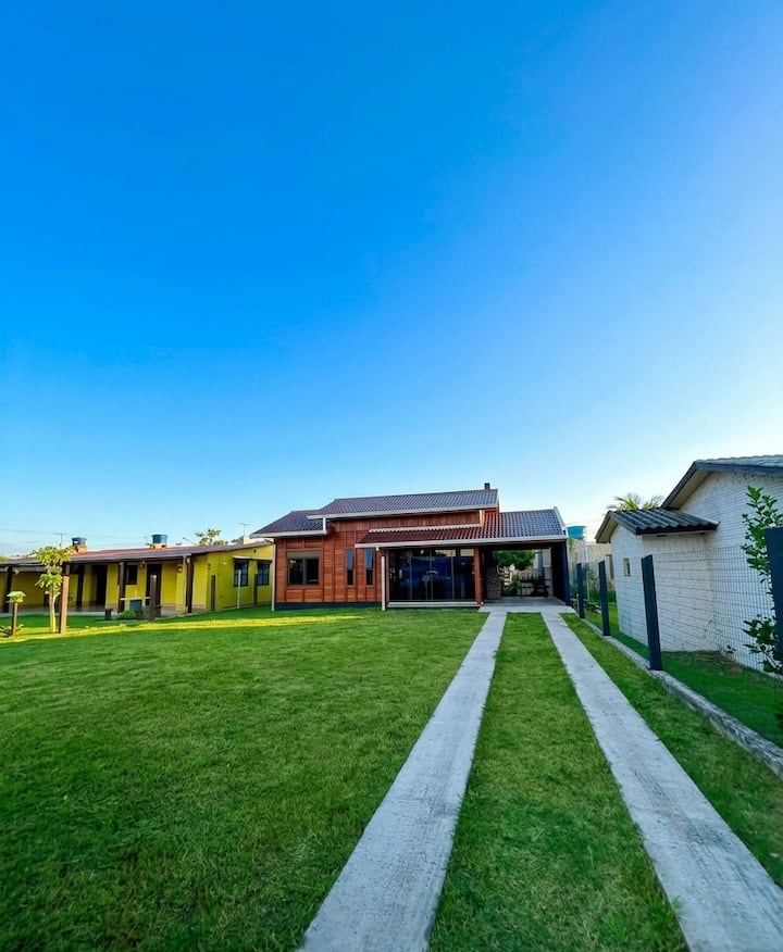 Charme Rústico: Casa Nova A 2 Quadras Do Mar. - Arroio do Sal