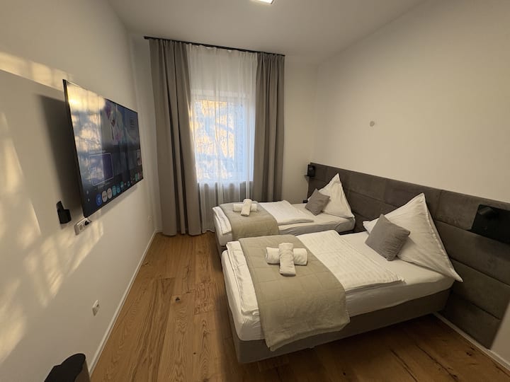 Große City-wohnung Rosenheim – 4 Zimmer, 7 Betten - Rosenheim