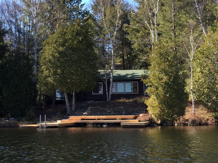 Merrymeet Cottage In Muskoka Ontario. - Huntsville